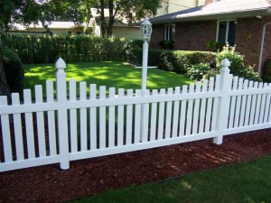 Vinyl Fencing - Vinyl By Design