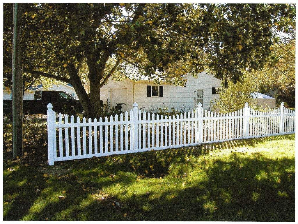 Vinyl Fencing - Vinyl By Design